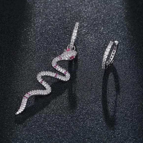 APM Monaco | Jewelry | Nwot Apm Monaco Snake Sparkle Drop Earrings ...